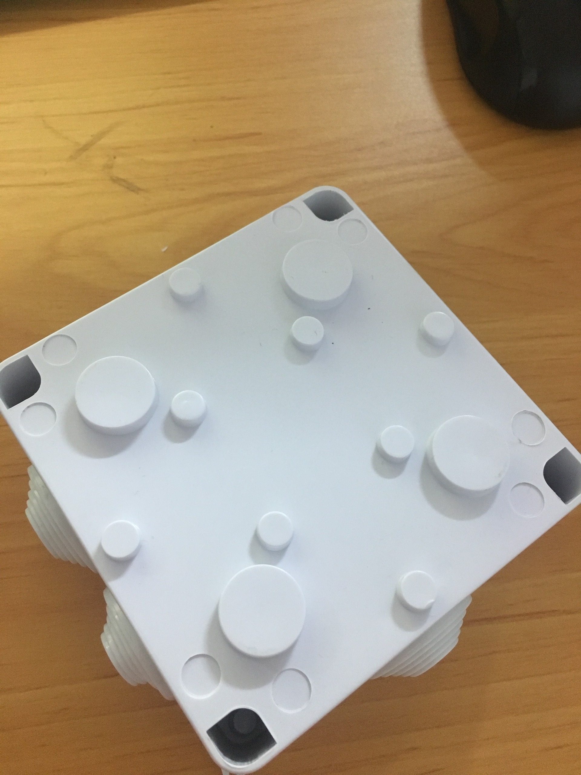 Hộp Box Điện – CÔNG TY TNHH TỰ ĐỘNG HÓA CÔNG NGHIỆP THỊNH PHÁT