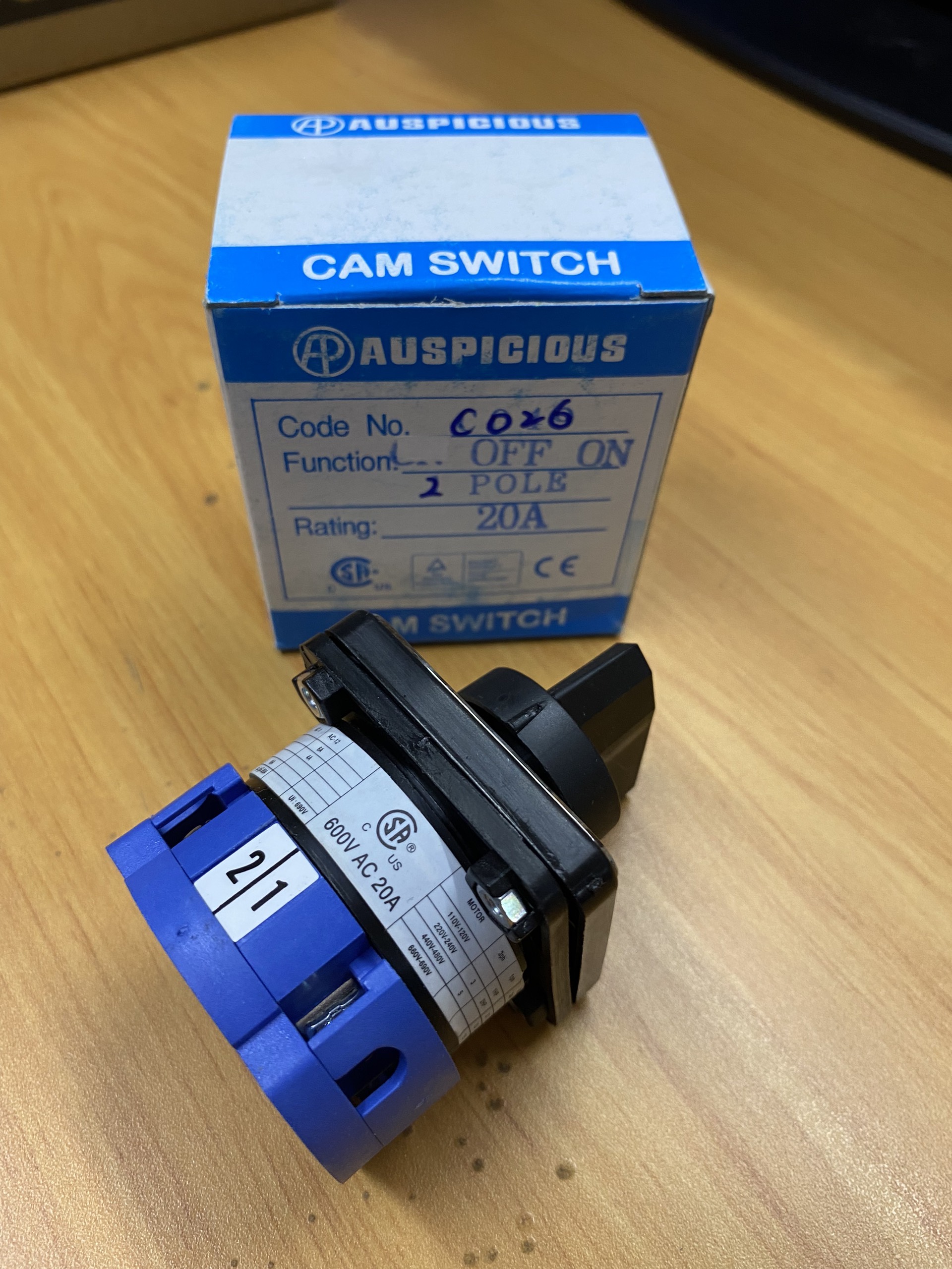 Công tắc chuyển mạch C026(Cam Switch) – CÔNG TY TNHH TỰ ĐỘNG HÓA CÔNG ...