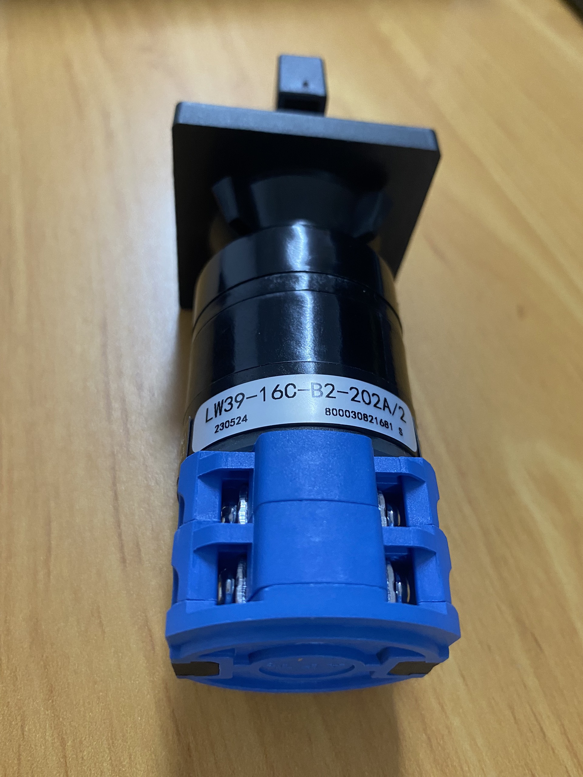 Công tắc chuyển mạch (CAM SWITCH) LW39-16C-B2-202A/2 – CÔNG TY TNHH TỰ ĐỘNG HÓA CÔNG NGHIỆP ...