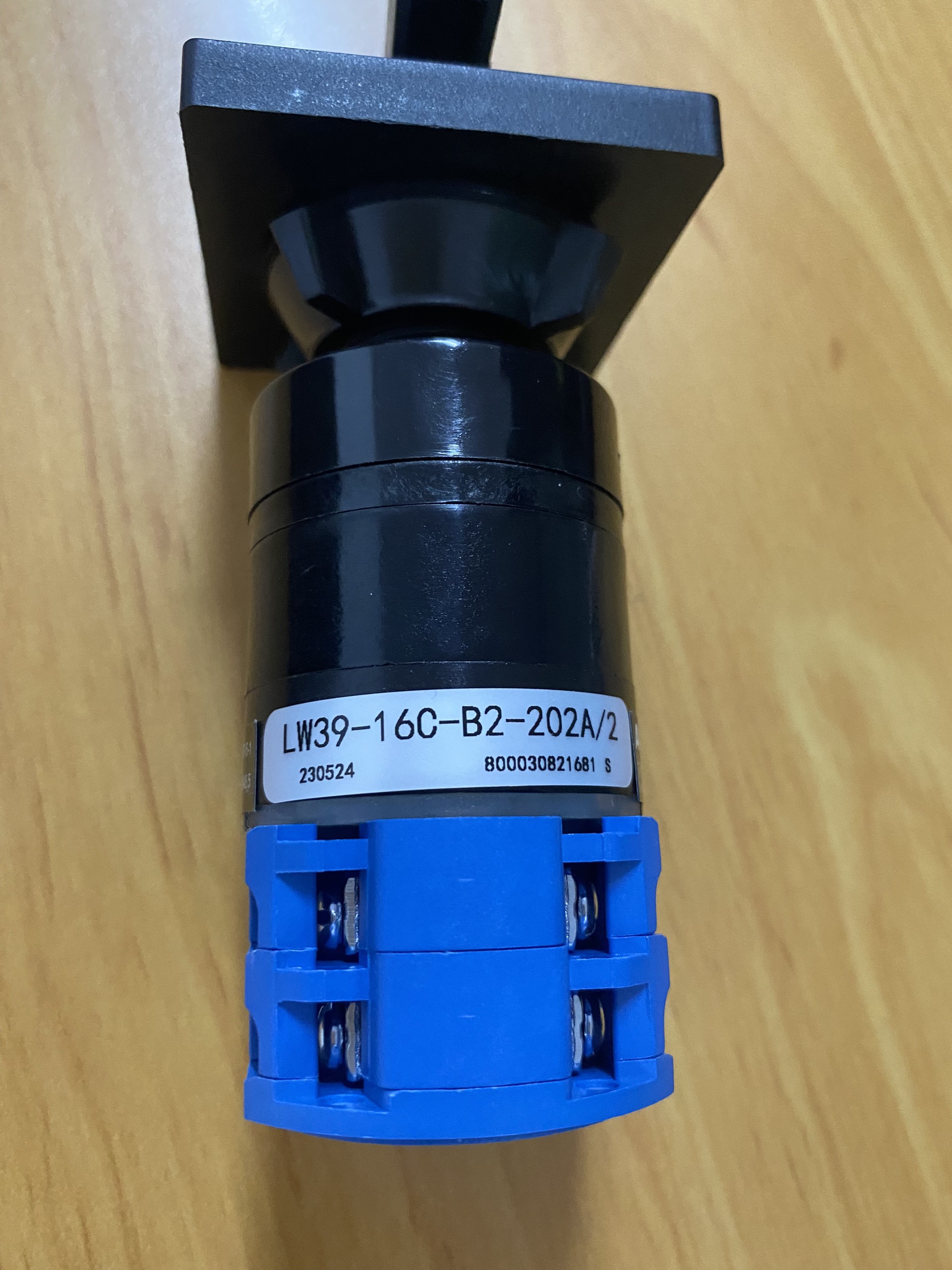 Công tắc chuyển mạch (CAM SWITCH) LW39-16C-B2-202A/2 – CÔNG TY TNHH TỰ ĐỘNG HÓA CÔNG NGHIỆP ...